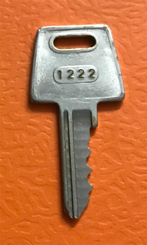 Brinks 5054 Replacement Key, 0000 - 9999 [SY4 BLANK] Lock Series ...